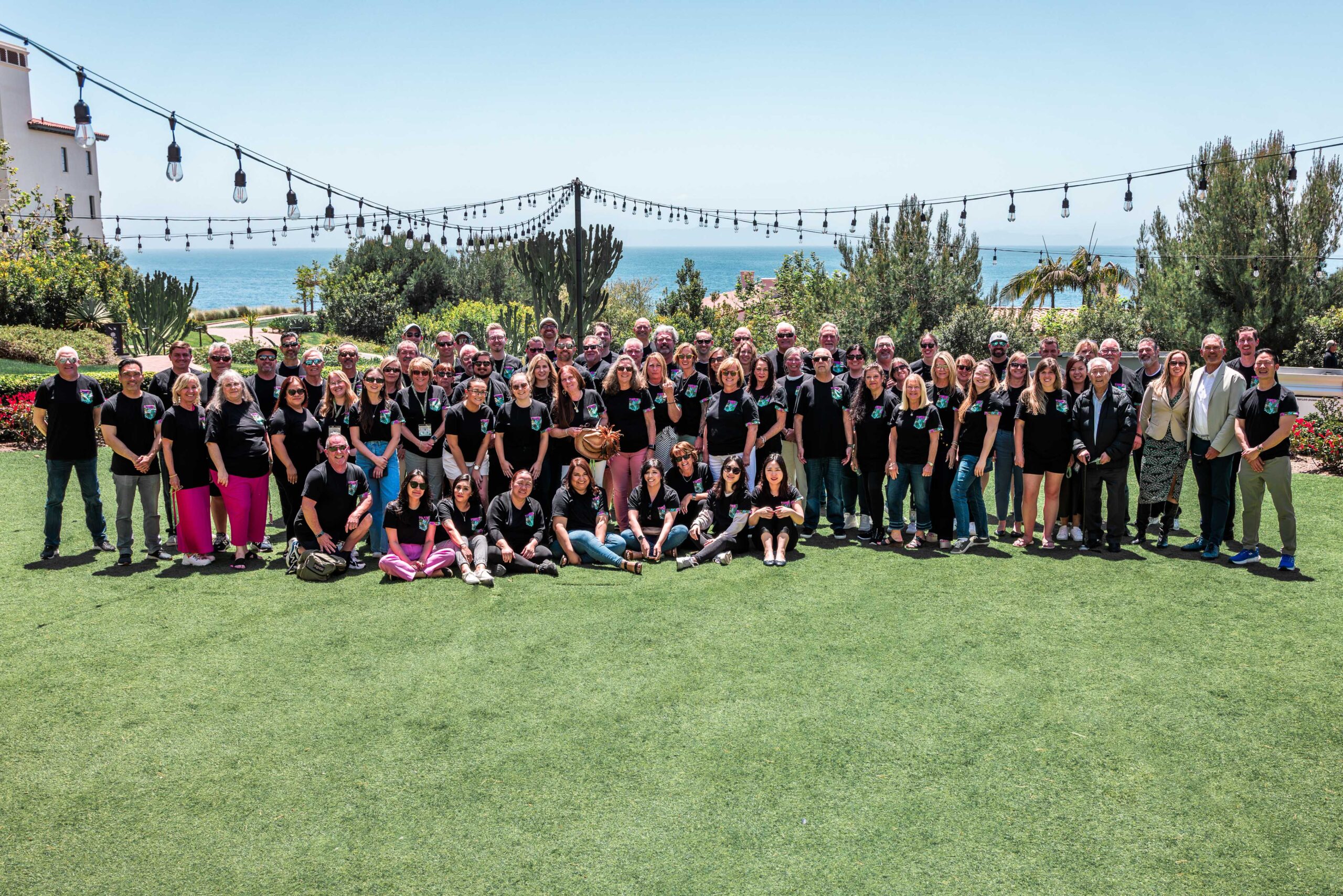 Ozzie Footprint - OM | OM Seating